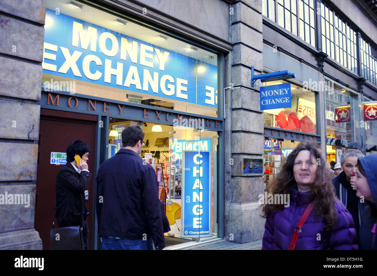 Money Exchange, Piccadilly, London Stock Photo - Alamy