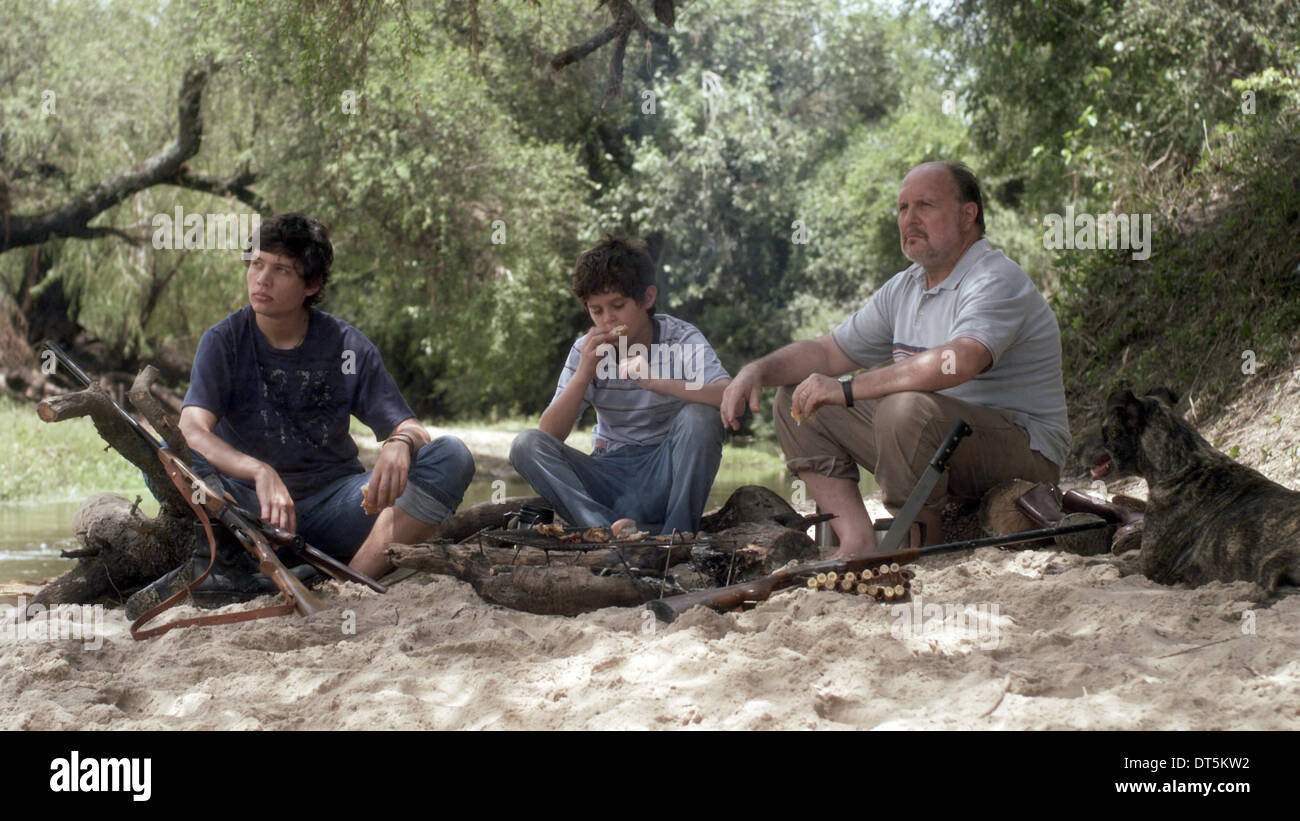 The actors Alian Devetac (L-R), Dylan Agostini Vandenbosch and Daniel ...