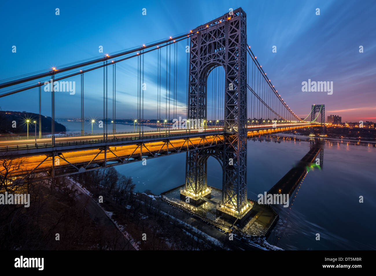George Washington Bridge at sunrise Stock Photo - Alamy
