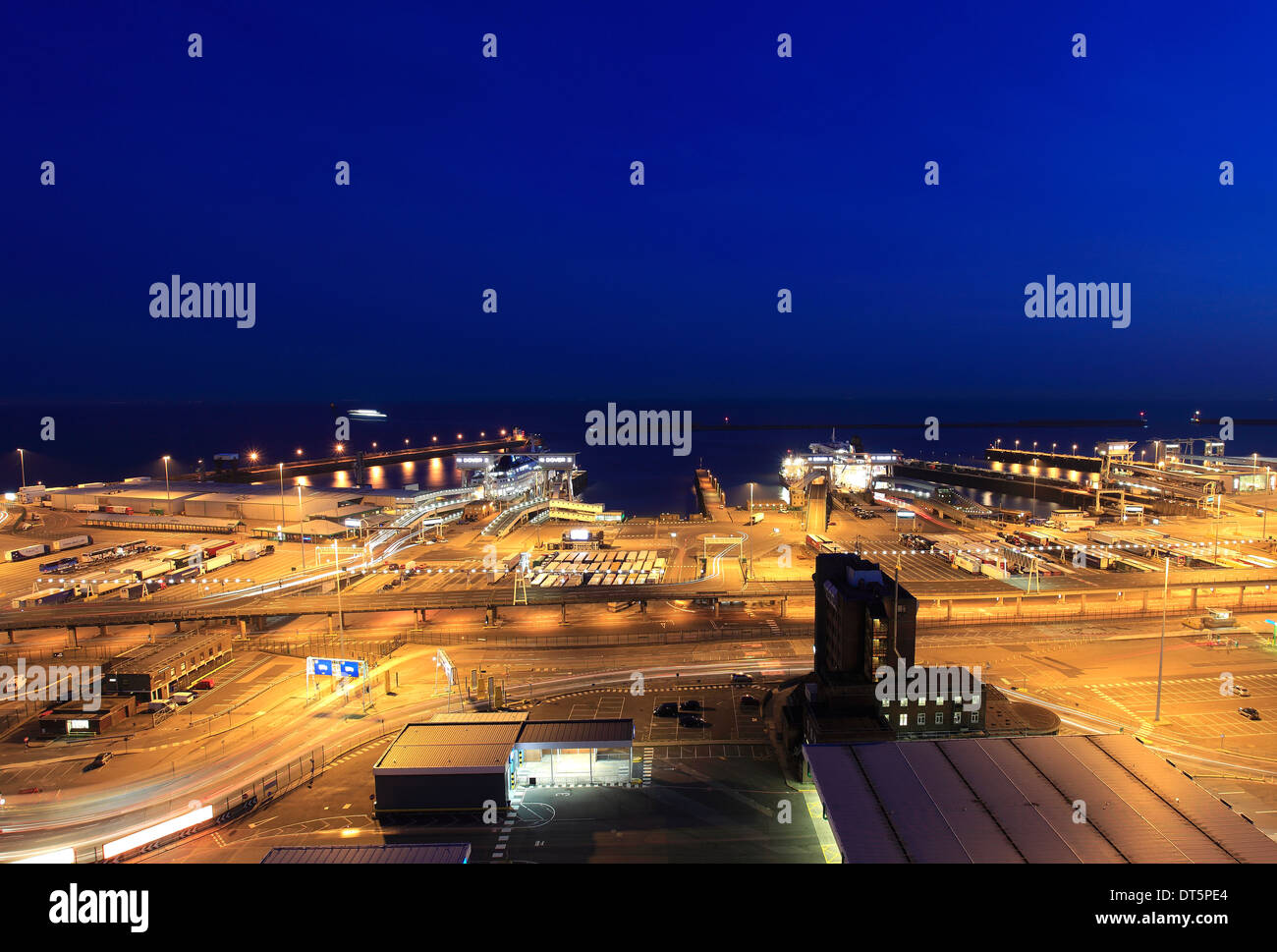 Dover eastern docks hi-res stock photography and images - Alamy