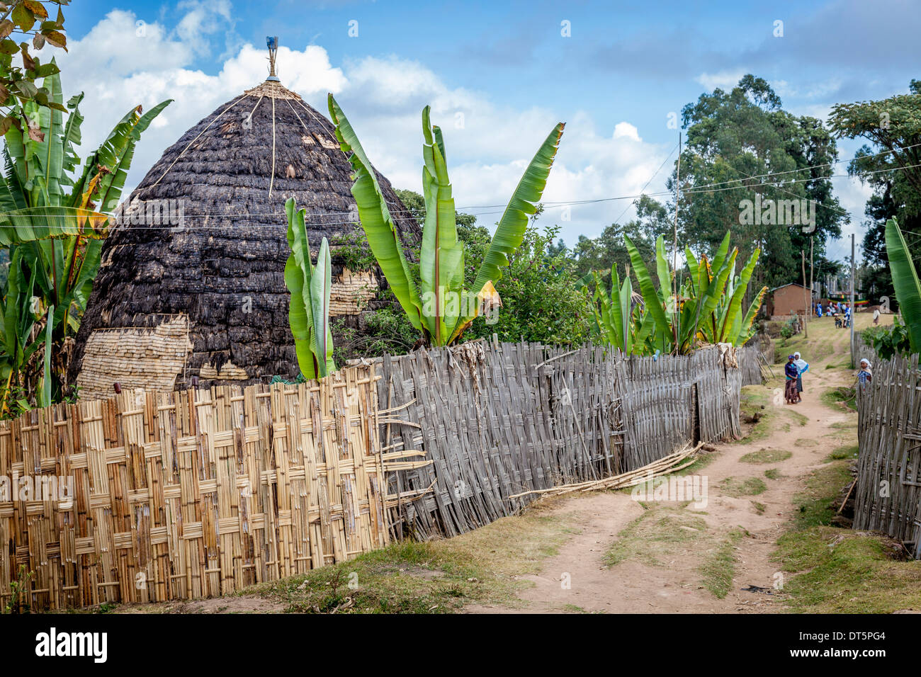 Dorze house structure hi-res stock photography and images - Alamy