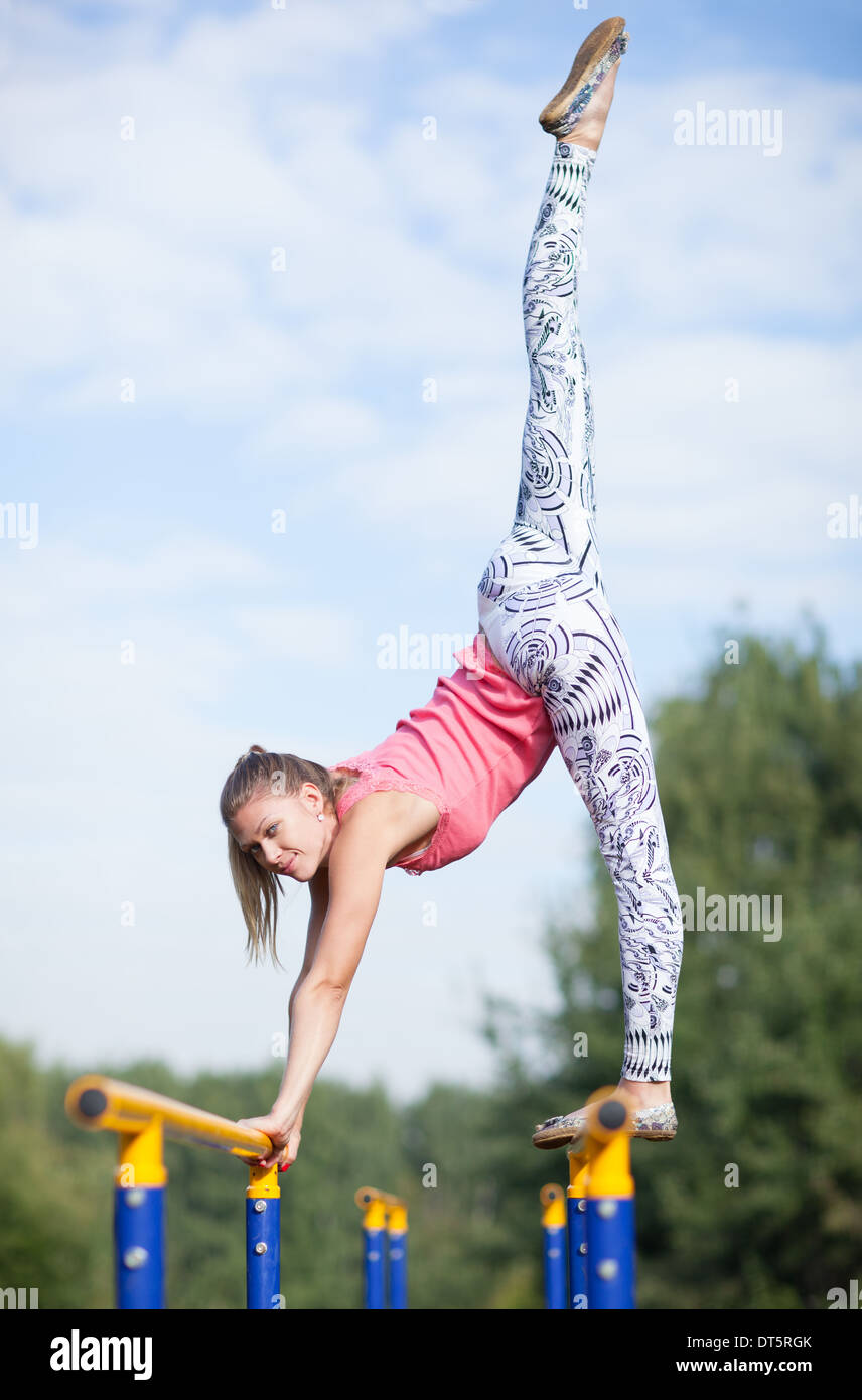 Female gymnast balance beam hi-res stock photography and images - Alamy