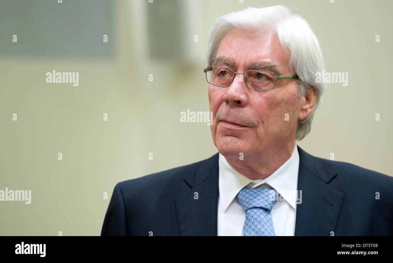 Former BayernLB manager Werner Schmidt stands in the courtroom at the ...