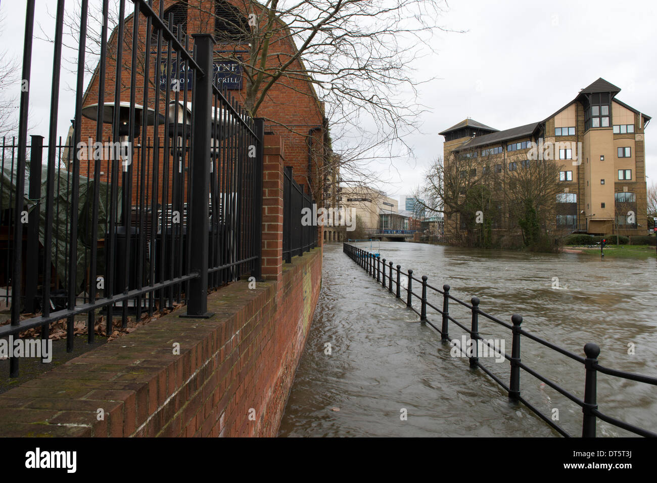 Floodwater in reading hi-res stock photography and images - Alamy