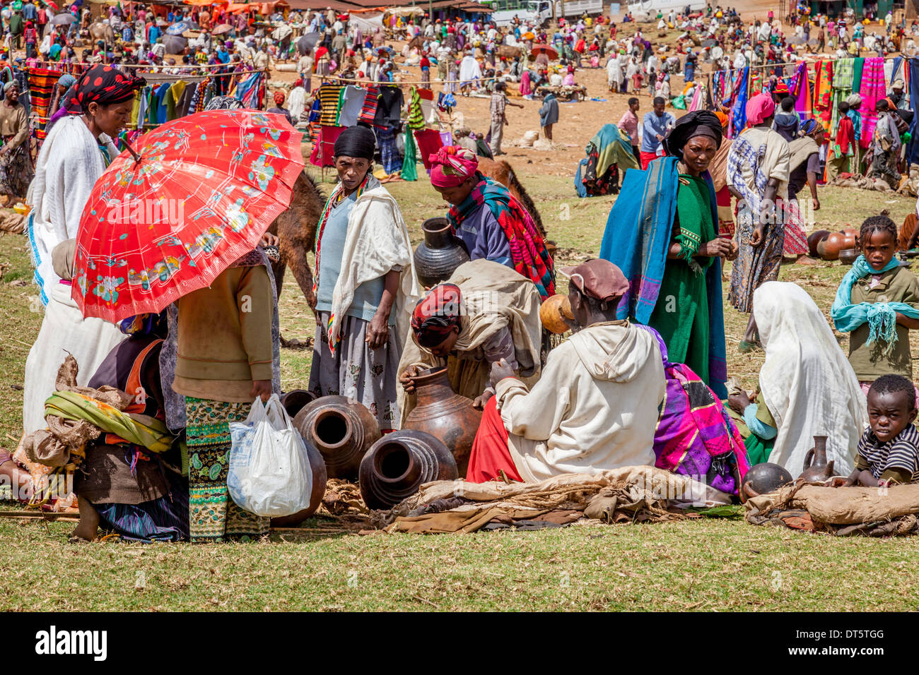 The Thursday Market In The Dorze Village Of Hayto, near Arba Minch ...