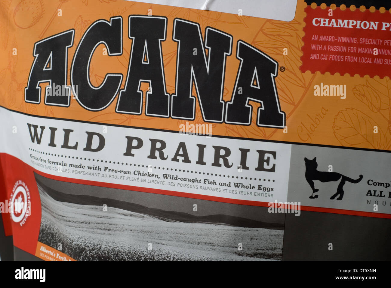 Pet food packet hi-res stock photography and images - Alamy