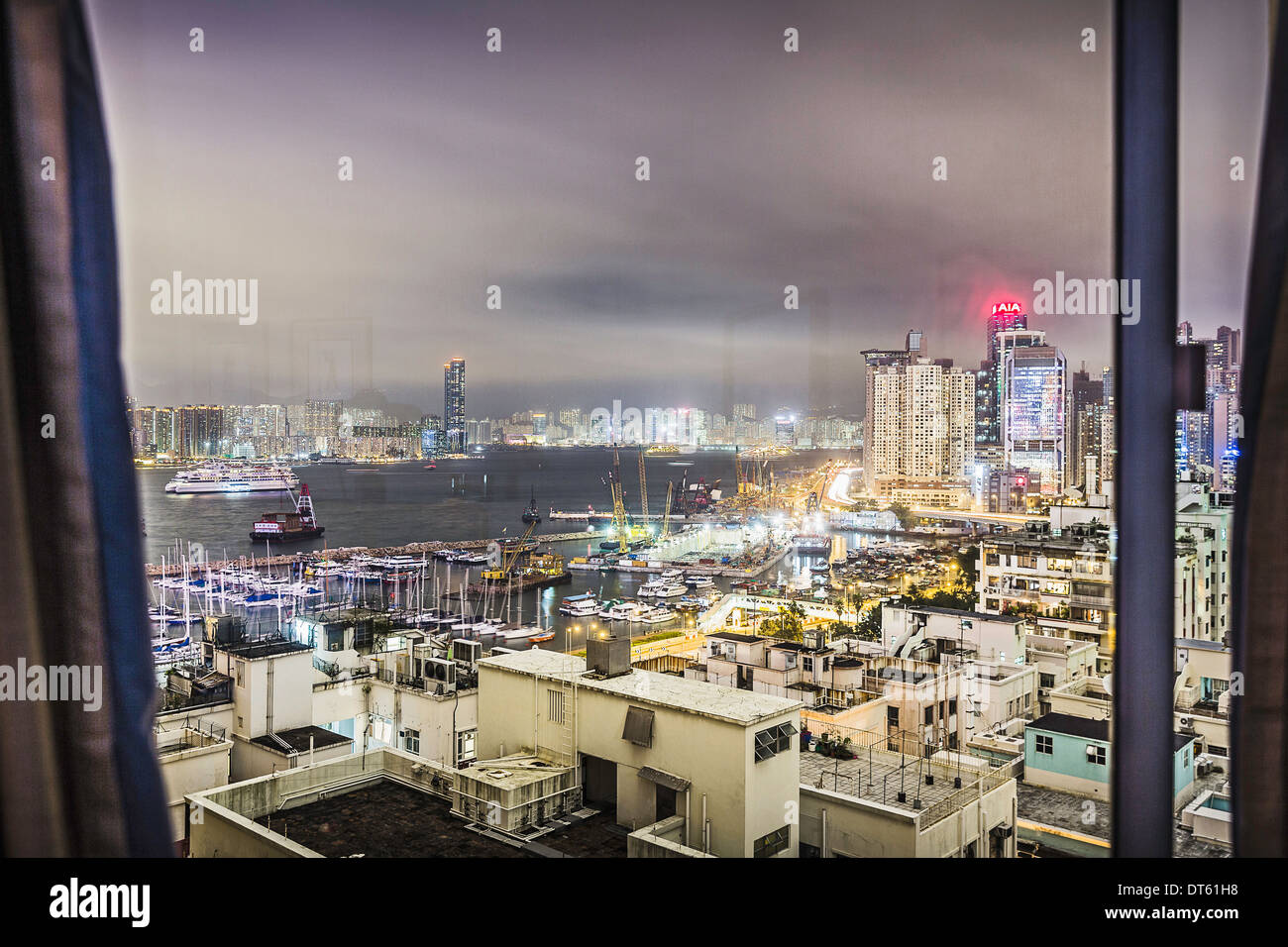 Window structures hi-res stock photography and images - Alamy