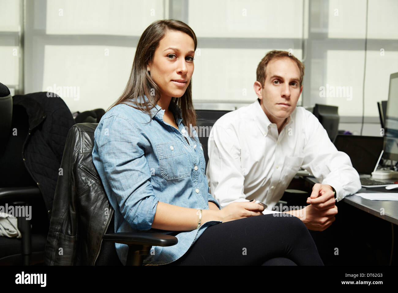 Two work colleagues portrait hi-res stock photography and images - Alamy