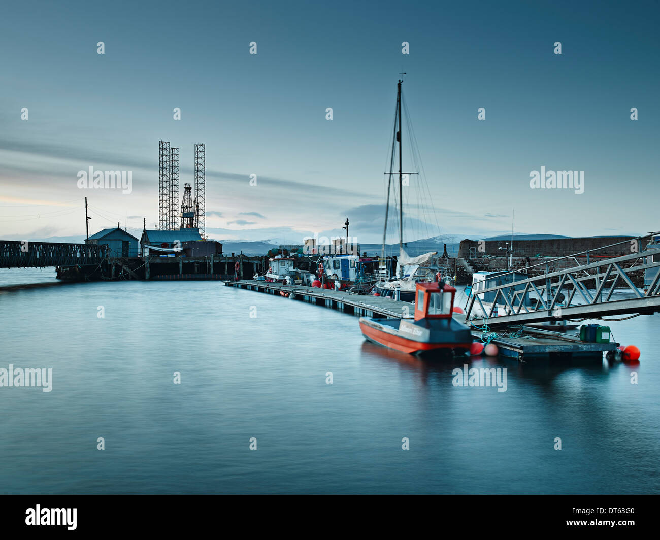 Cromarty bridge hi-res stock photography and images - Alamy