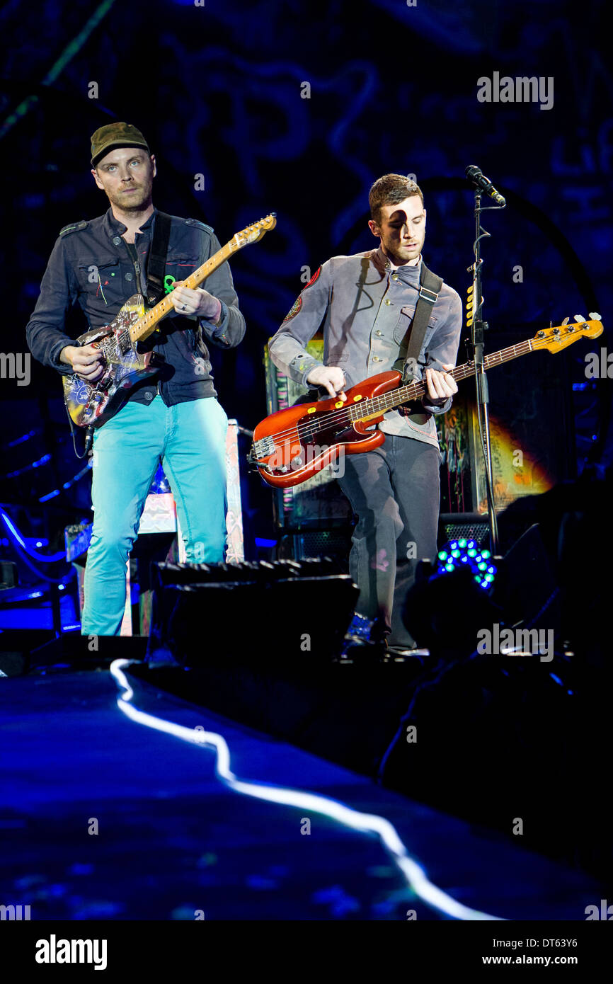 Jonny coldplay hi-res stock photography and images - Alamy