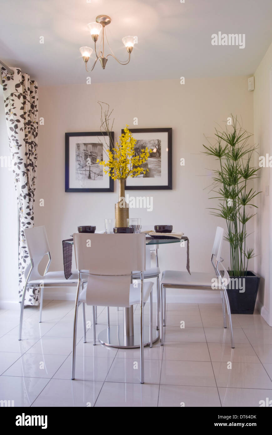 Residential dining room Stock Photo - Alamy