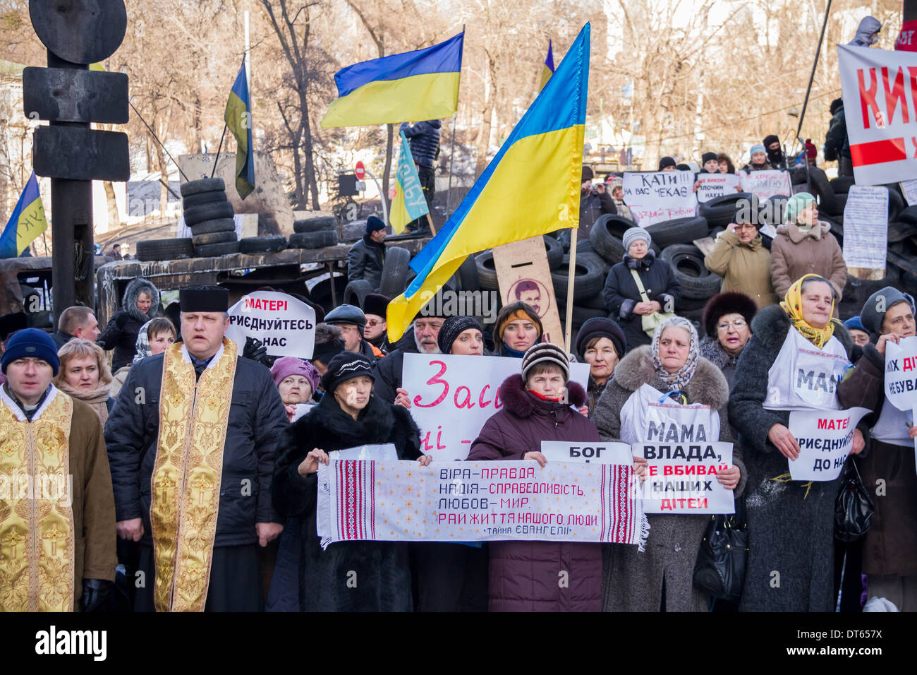 Orthodox followers hi-res stock photography and images - Alamy
