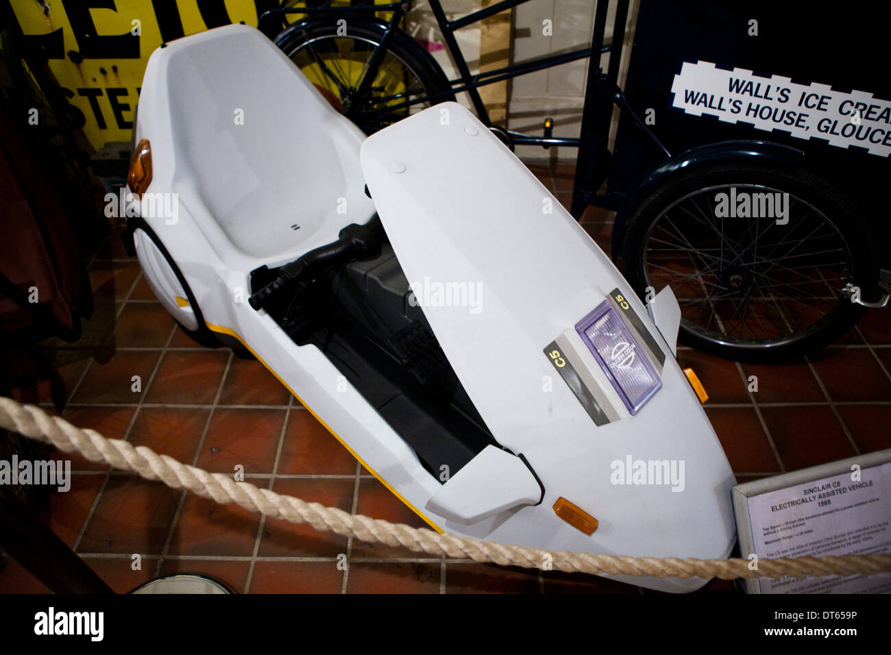 Sinclair C5 electric powered scooter from 1985 on display at Brooklands ...