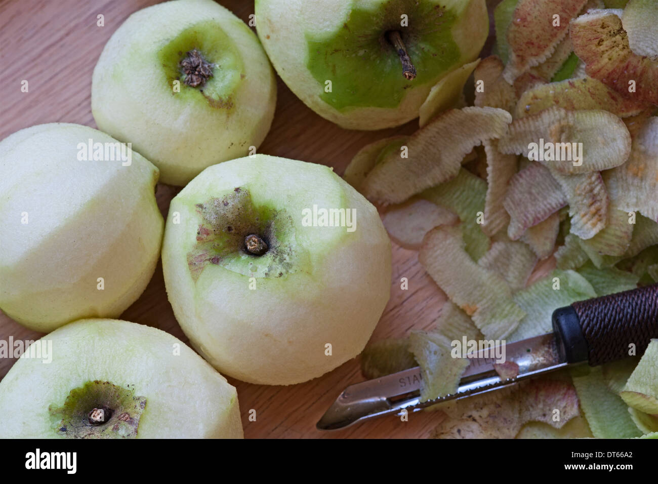 Peal hi-res stock photography and images - Alamy