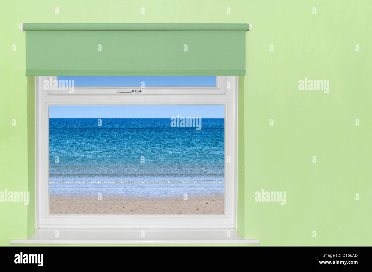 Beautiful view blue sea waves hi-res stock photography and images - Alamy