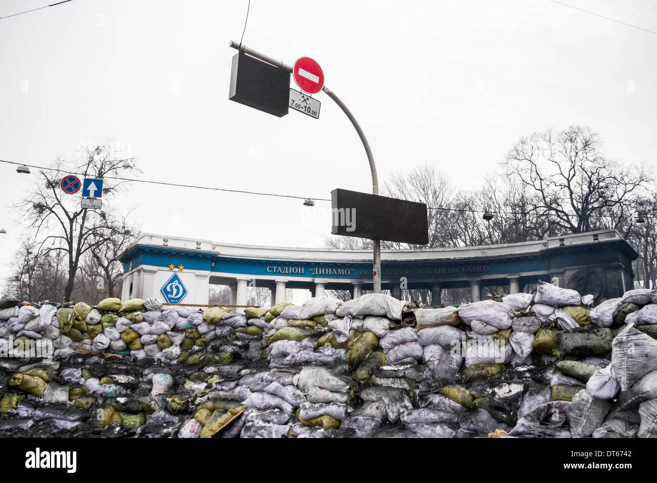 Anti integration signs hi-res stock photography and images - Alamy