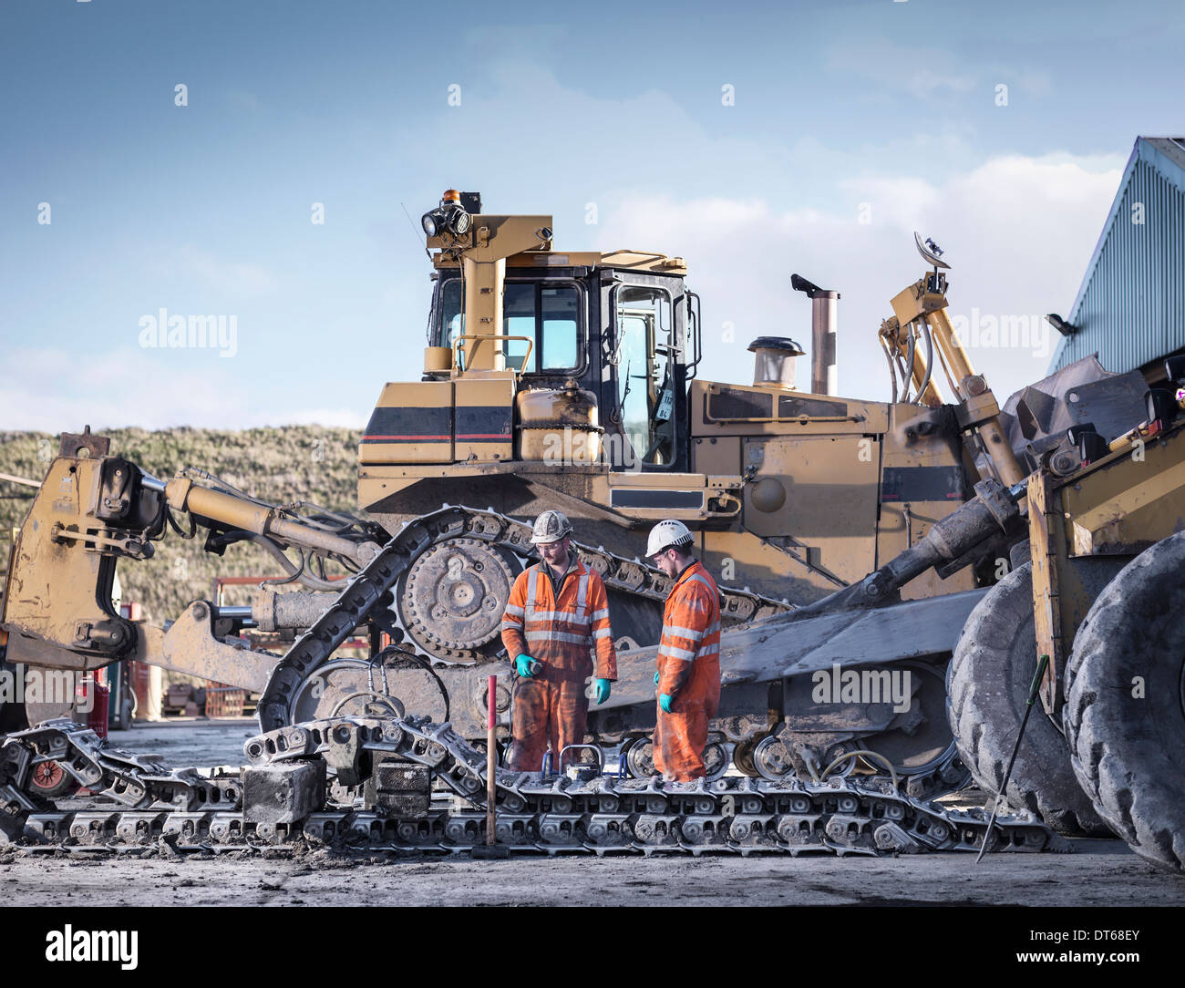Team work labor hi-res stock photography and images - Alamy