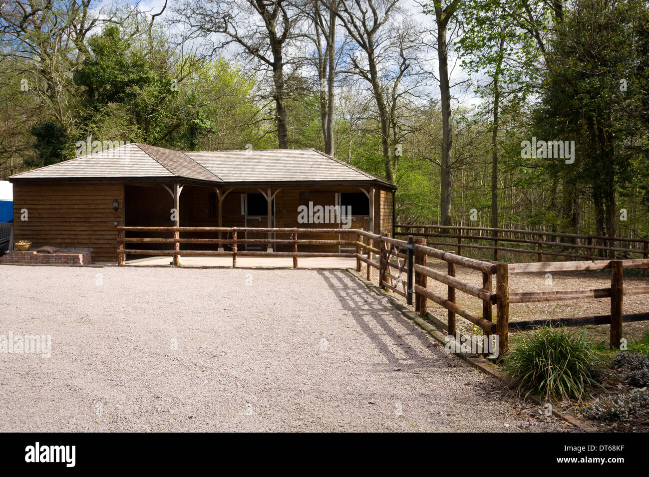 Stable block hi-res stock photography and images - Alamy