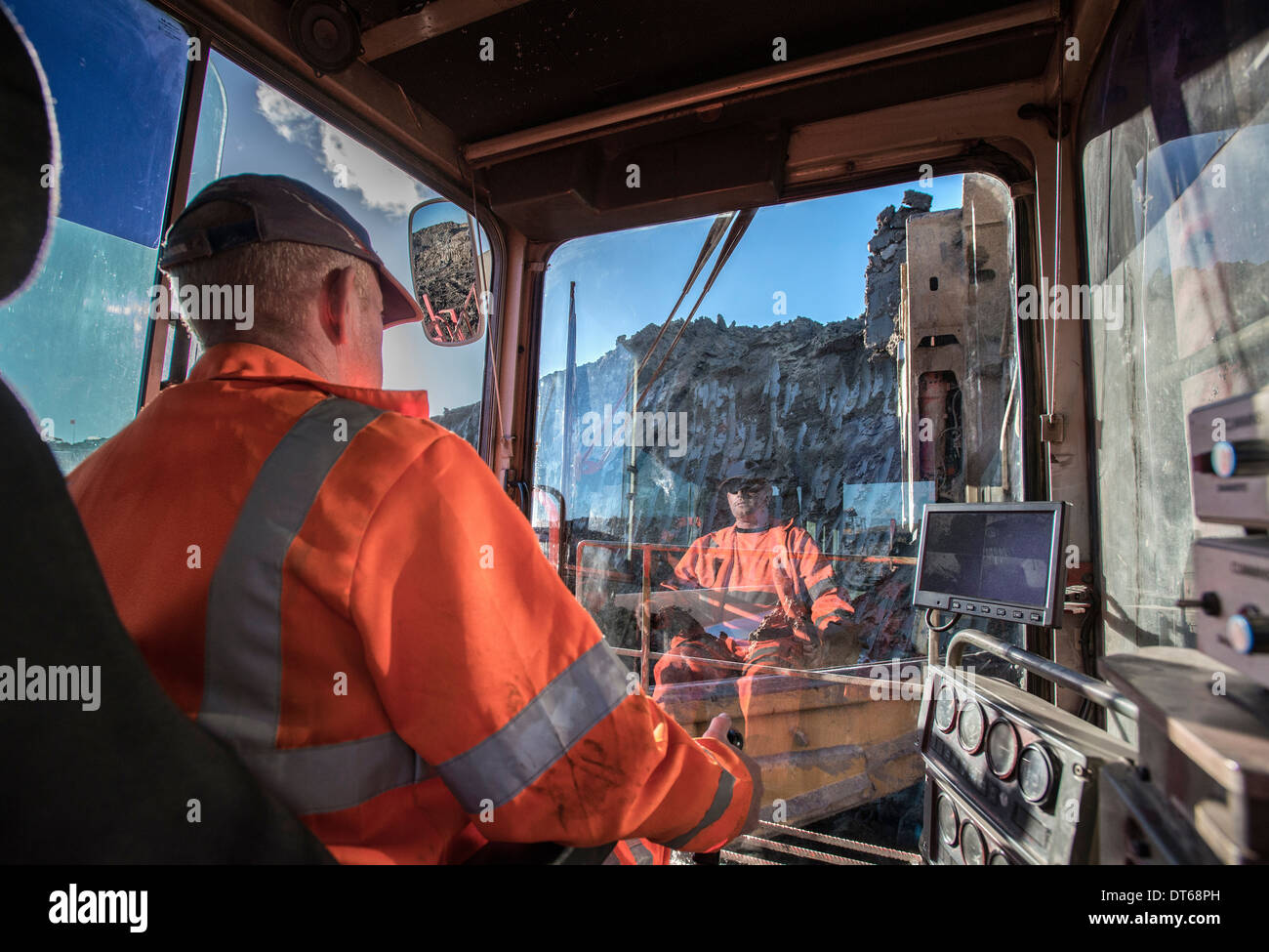 Truck driver in truck cab hi-res stock photography and images - Alamy