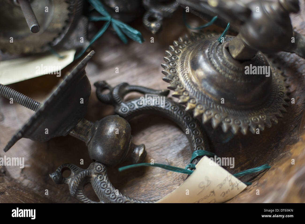 Small metal objects hi-res stock photography and images - Alamy