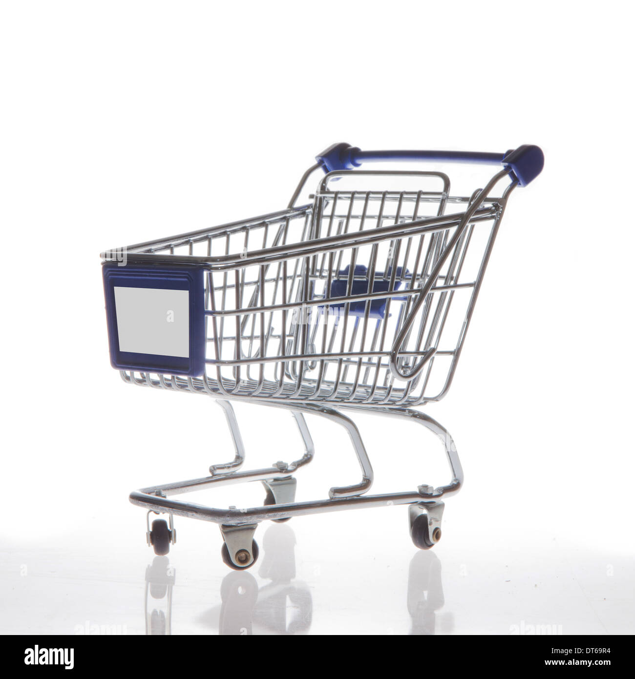 Retail cart hi-res stock photography and images - Alamy