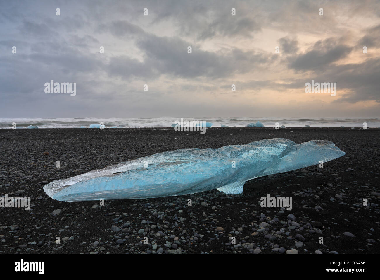 Ice block hi-res stock photography and images - Alamy