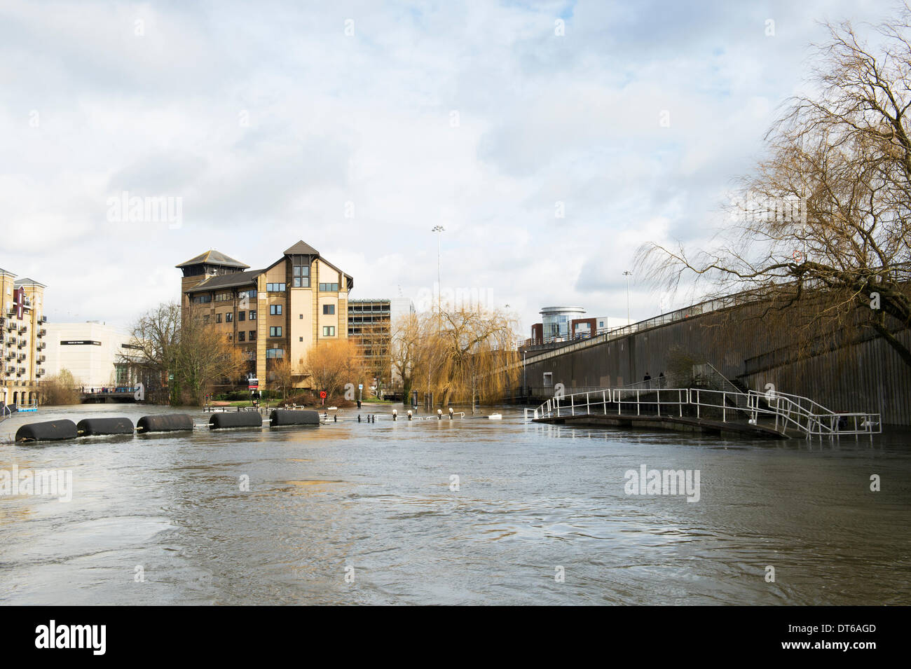 Flood water in reading hi-res stock photography and images - Alamy