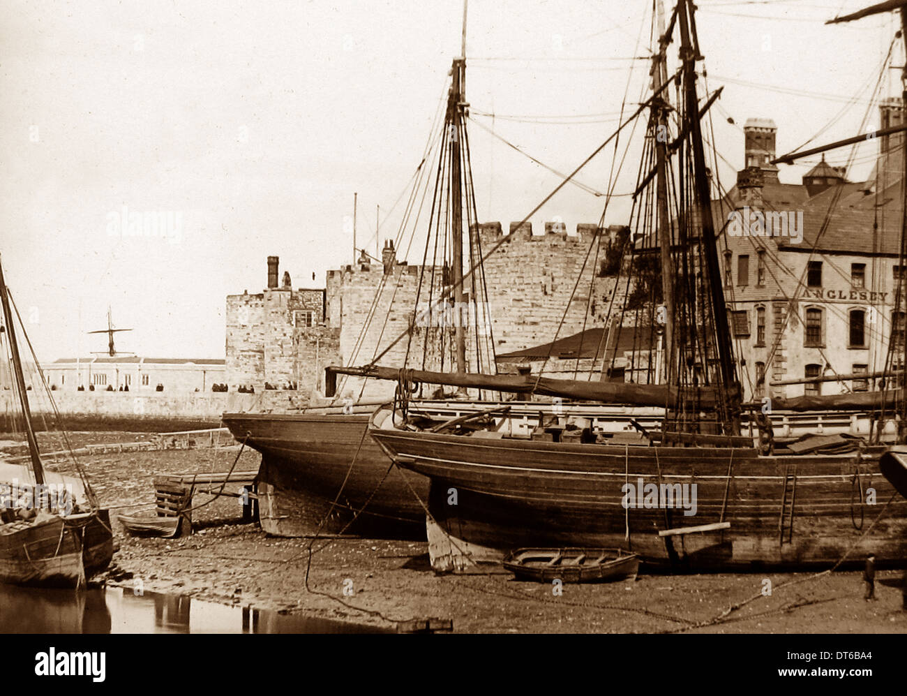 Fisherman victorian period hi-res stock photography and images - Alamy