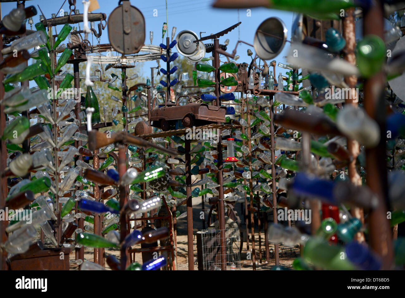 Elmer long's bottle tree ranch hi-res stock photography and images - Alamy