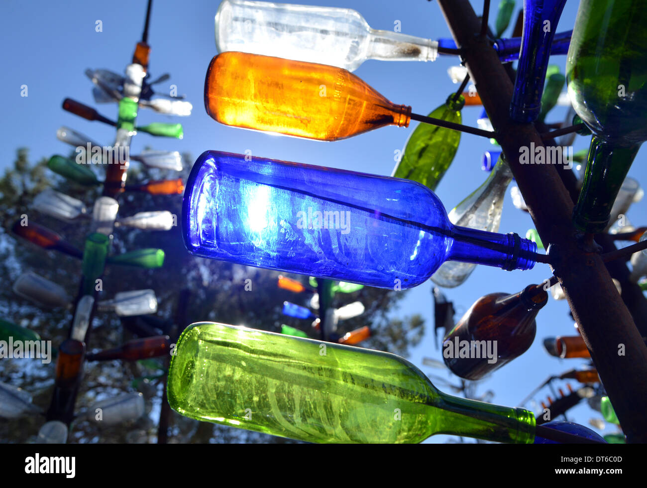 Elmer Long's Bottle Tree Ranch a Route 66 landmark in Mojave County ...
