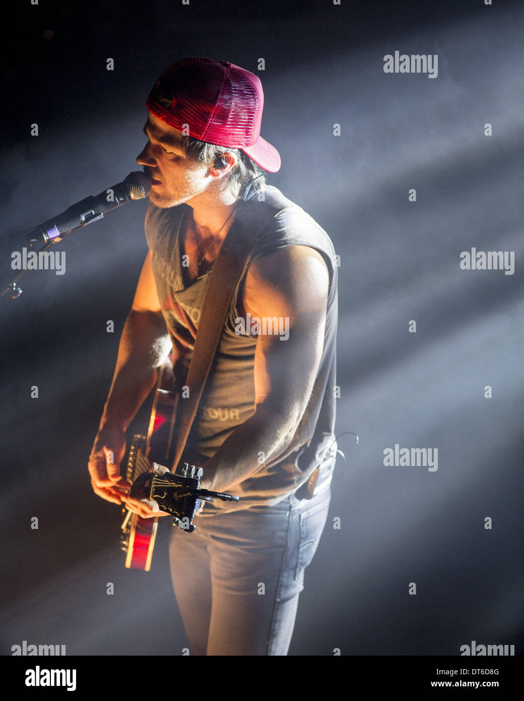 Kip moore hi-res stock photography and images - Alamy