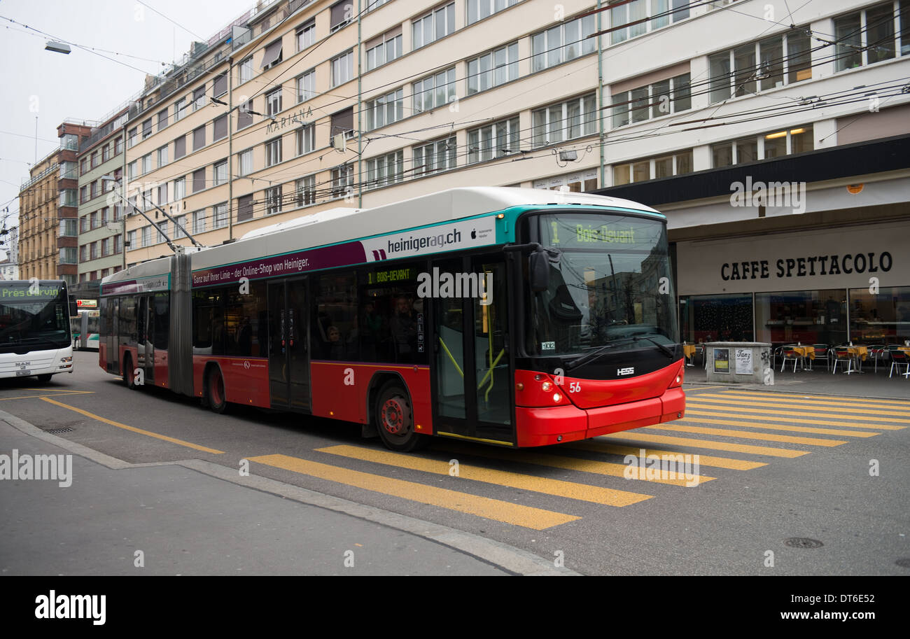 Articulated trolleybus hi-res stock photography and images - Alamy