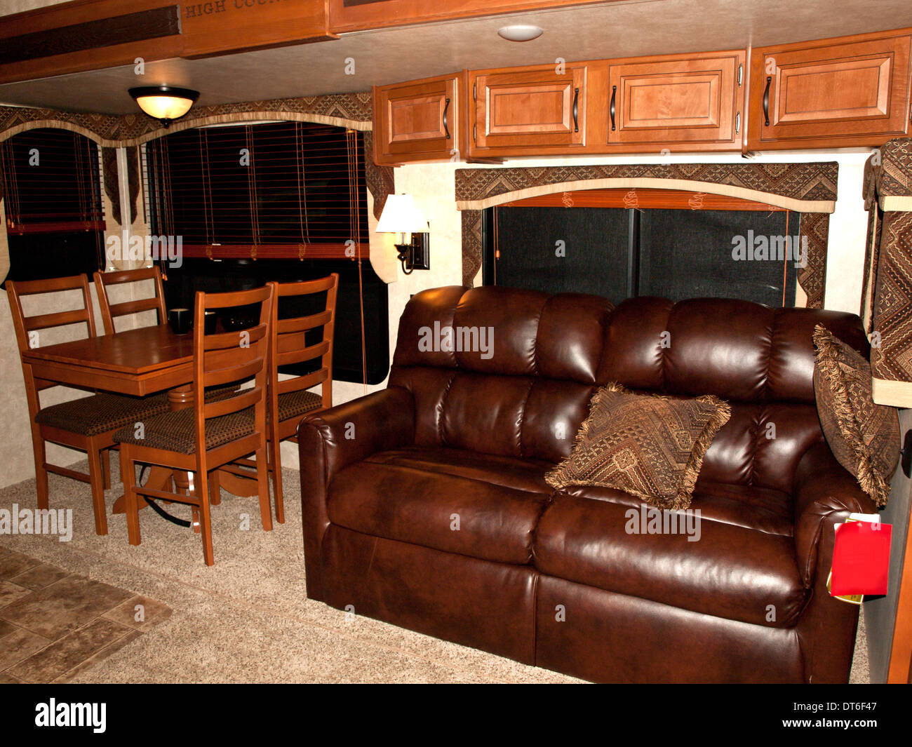 Fifth wheel interior living area rv hi-res stock photography and images ...