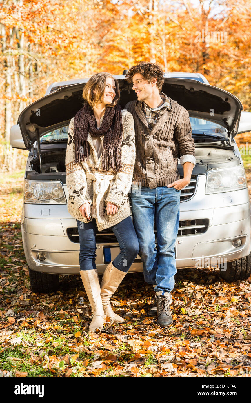Man leaning against car hi-res stock photography and images - Alamy