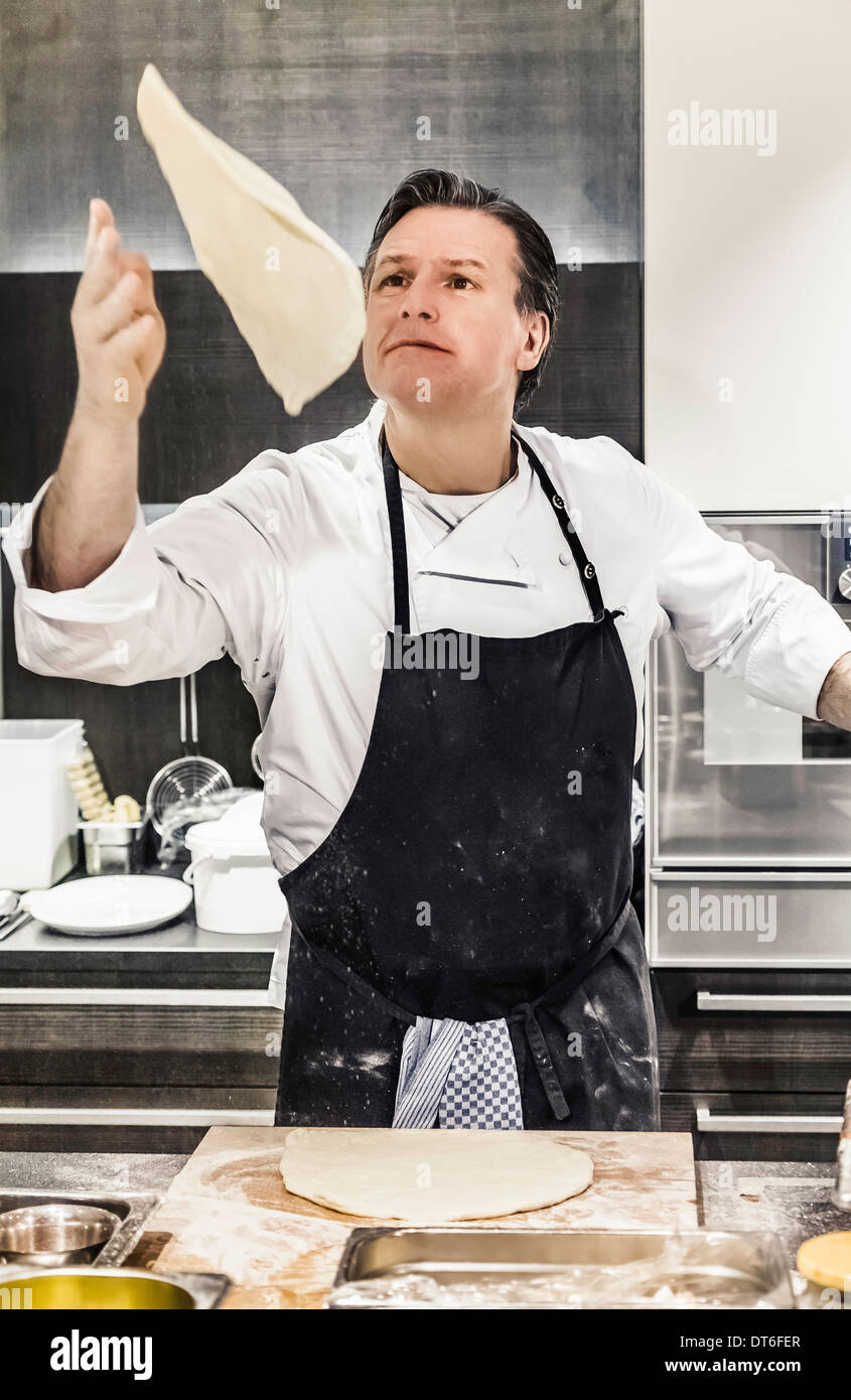 Chef throwing food hi-res stock photography and images - Alamy