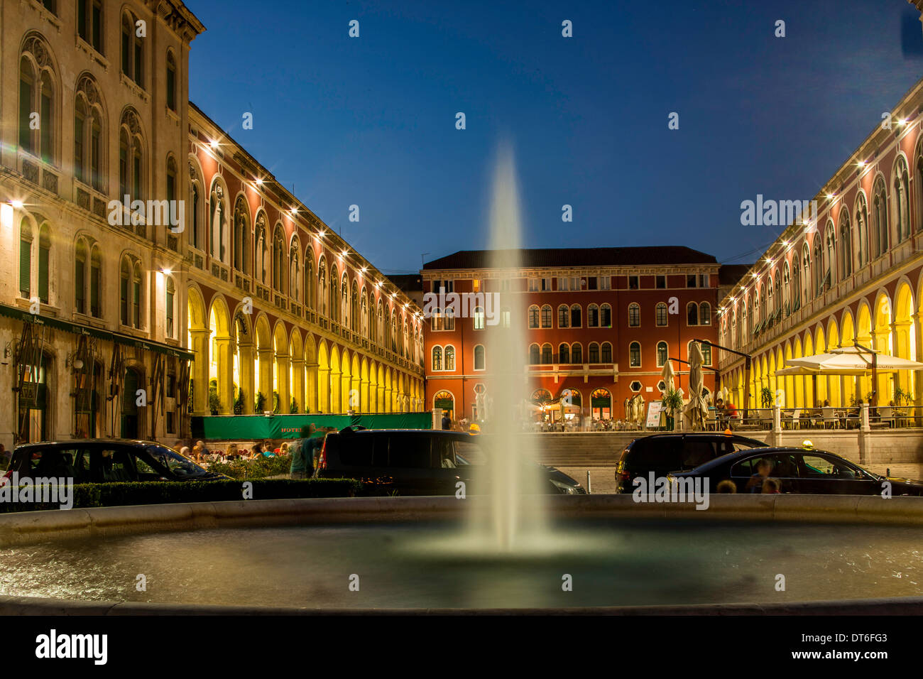 Republic Square after sunset Stock Photo - Alamy