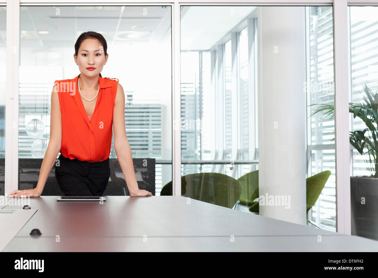 Female office manager hi-res stock photography and images - Alamy