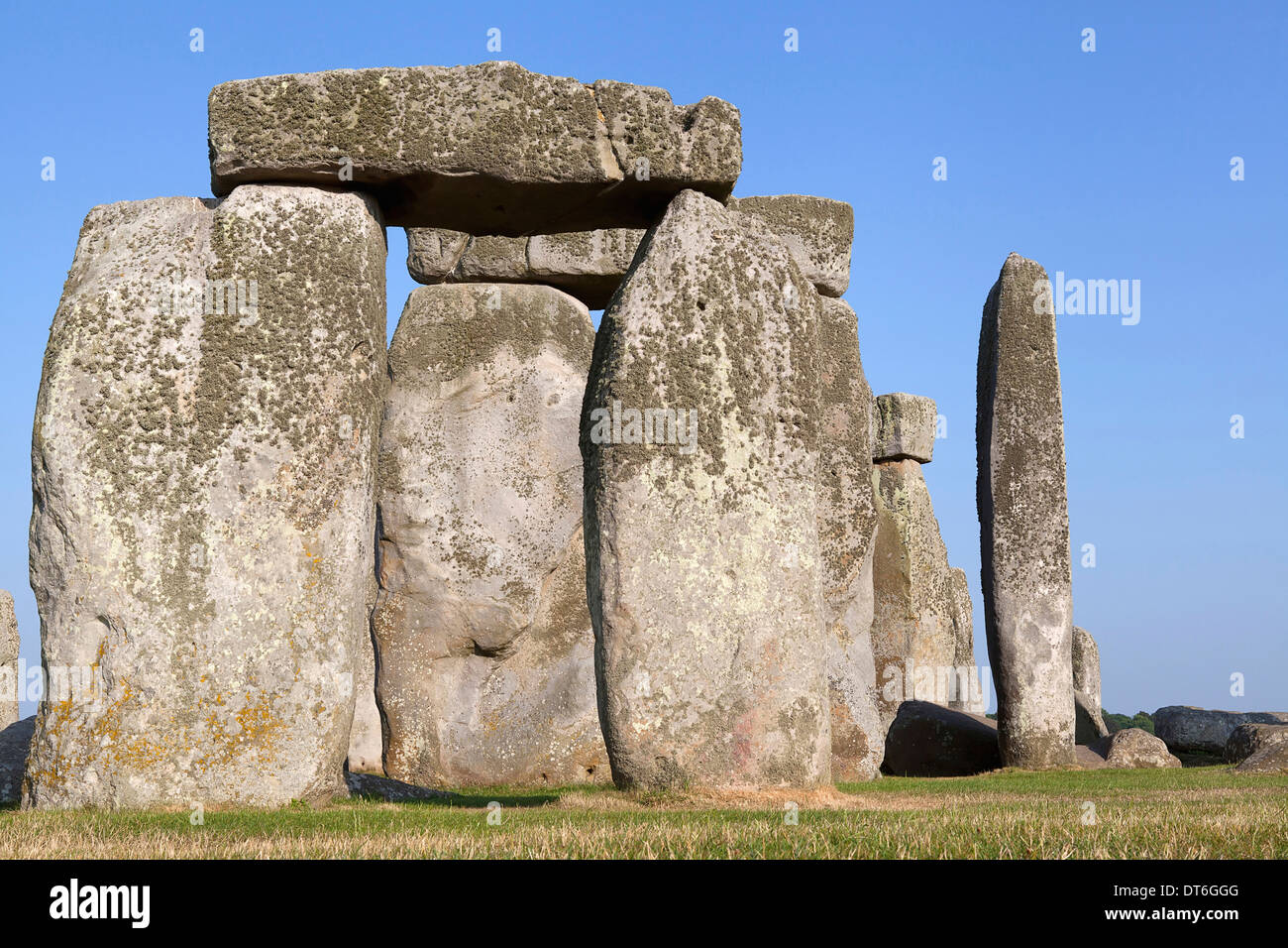 England, Wiltshire, Salisbury Plain, Stonehenge, Prehistoric ring of ...