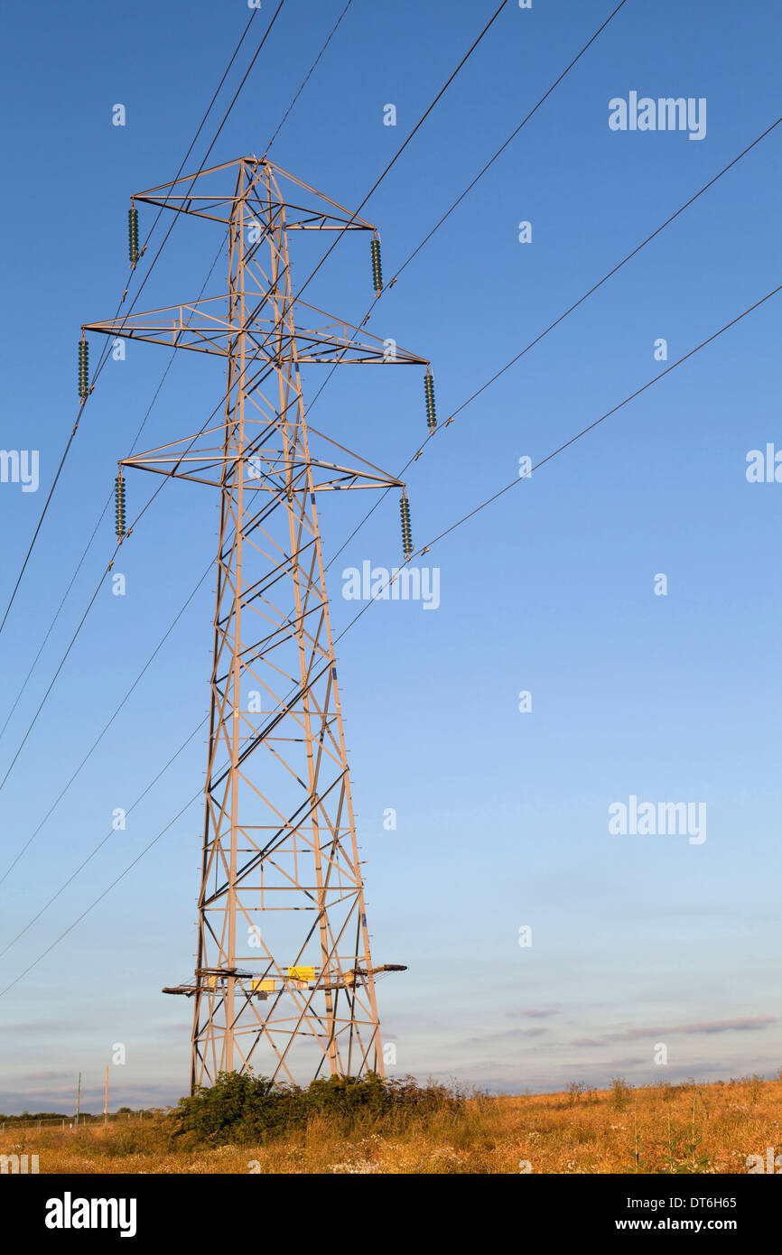 Energy, Power, Electricity, Pylons and overhead cables in the Hampshire ...
