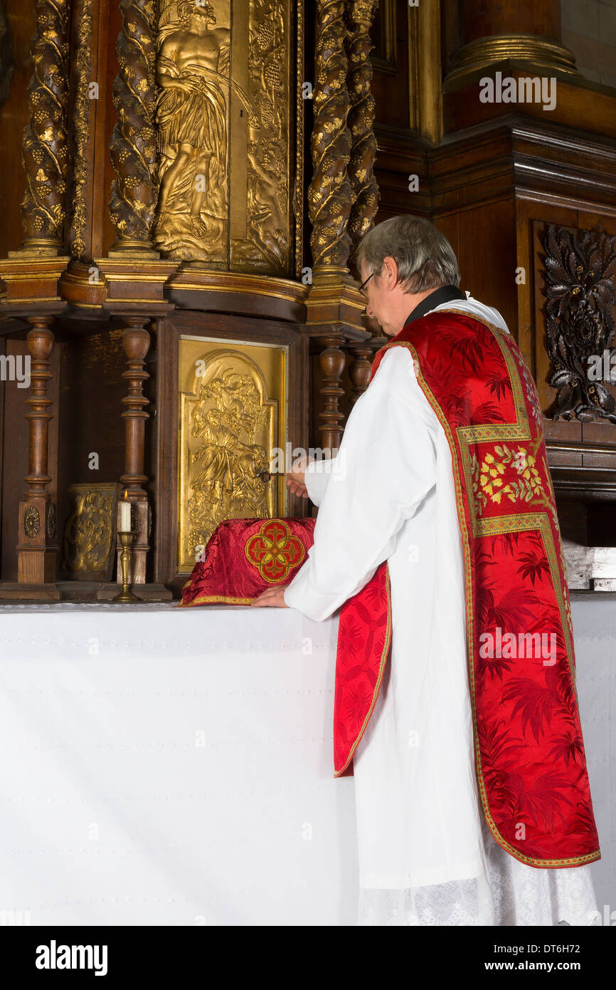 Victorian priest hi-res stock photography and images - Alamy