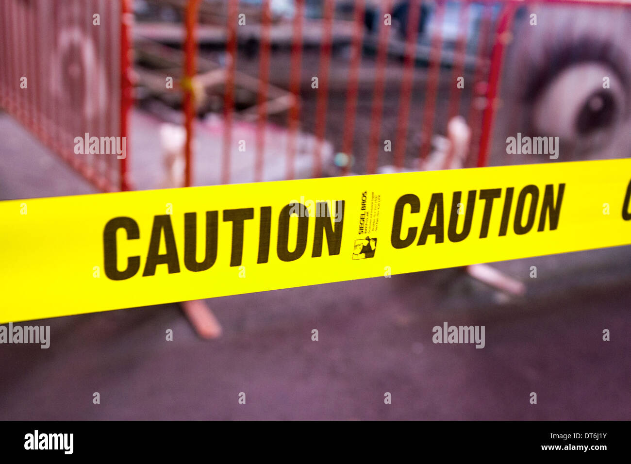Construction caution tape hi-res stock photography and images - Alamy