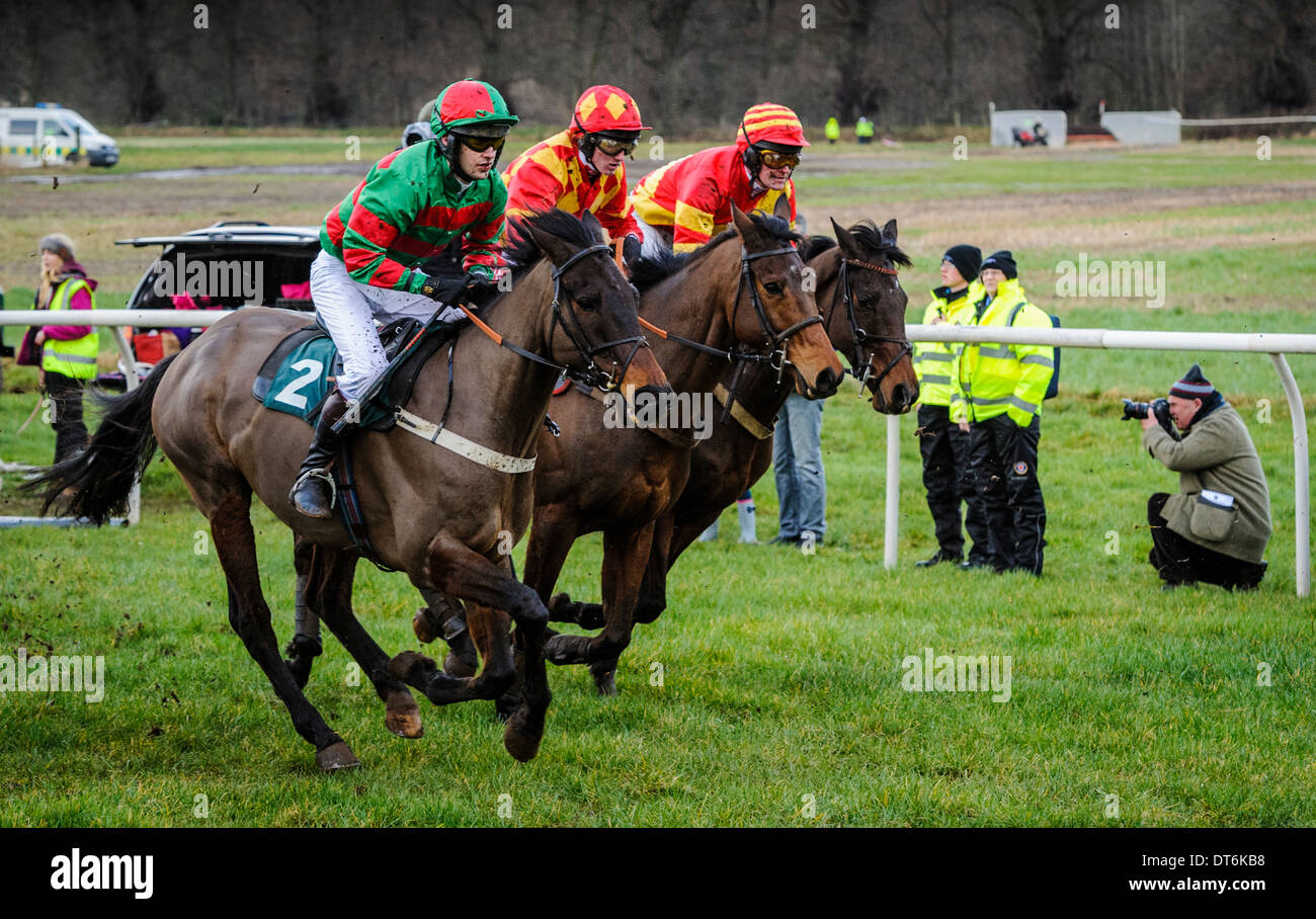 Crossford hi-res stock photography and images - Alamy