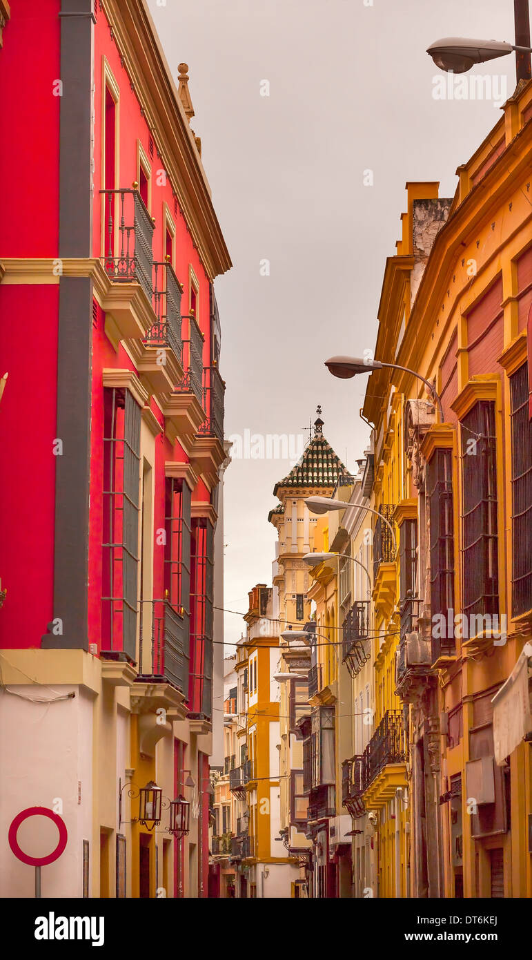 Streets of seville hi-res stock photography and images - Alamy