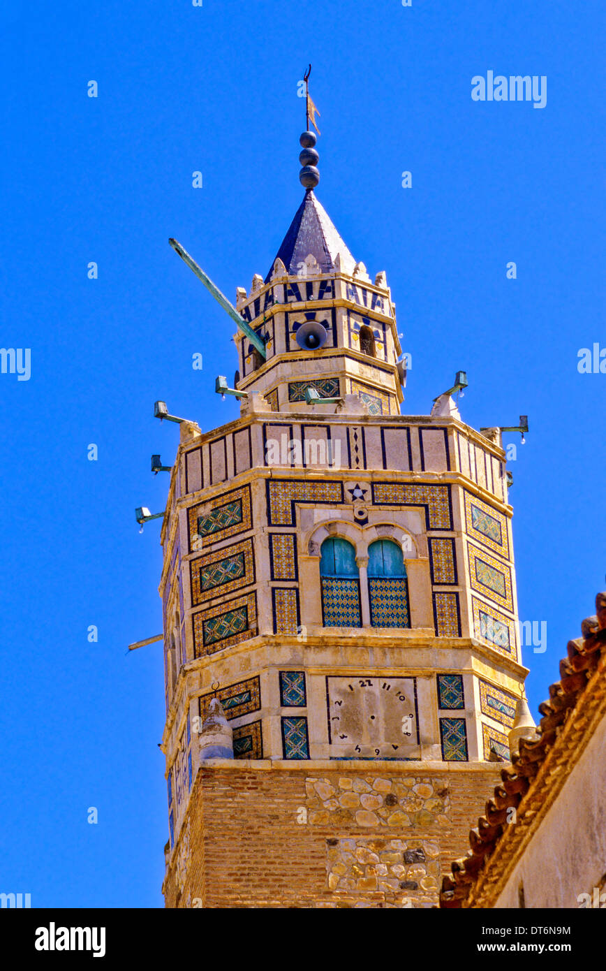 Testour mosque clock hi-res stock photography and images - Alamy