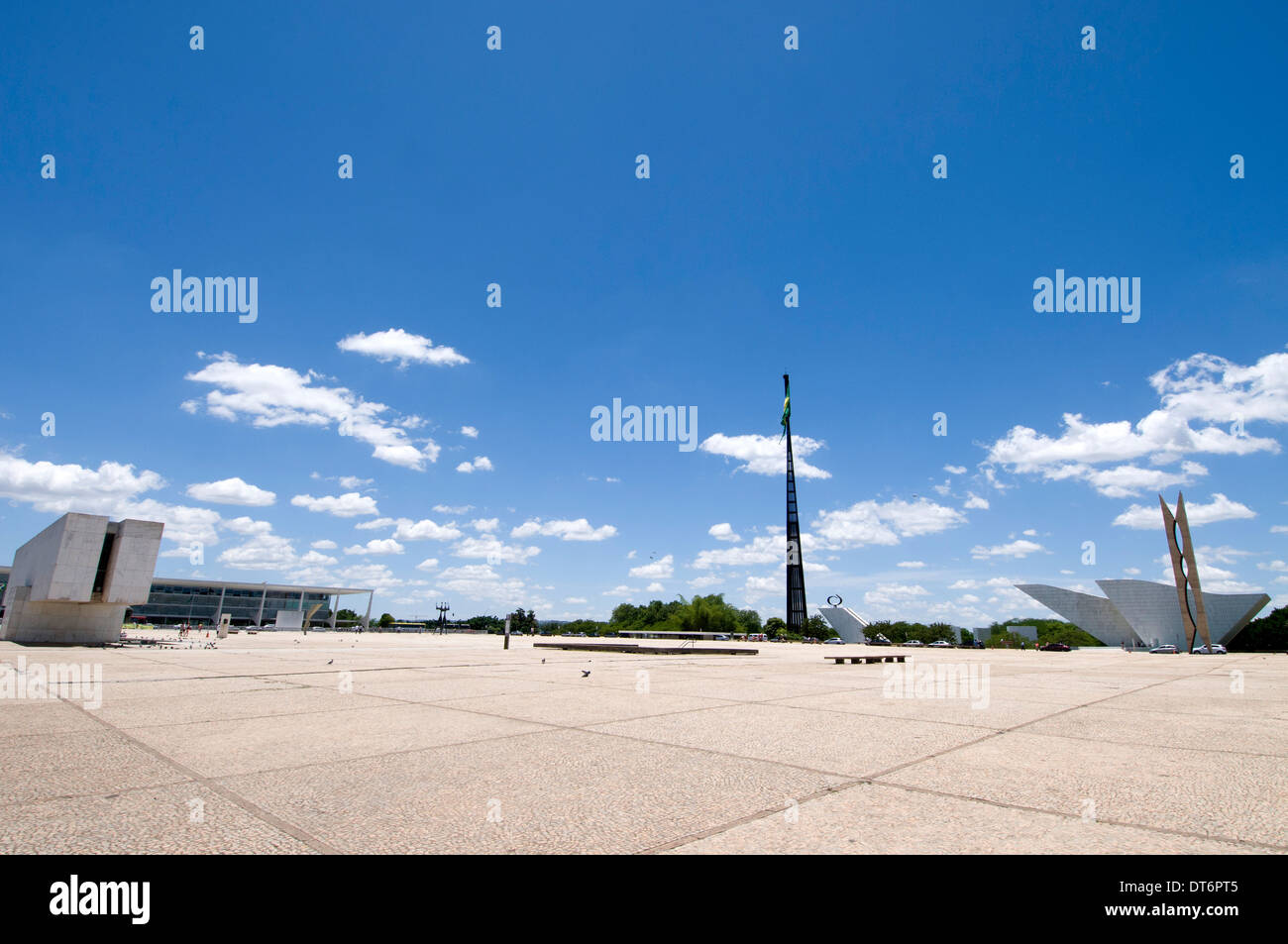 Three Powers Square ( Praça dos Tres Podere) in Brasilia, Brazil Stock ...