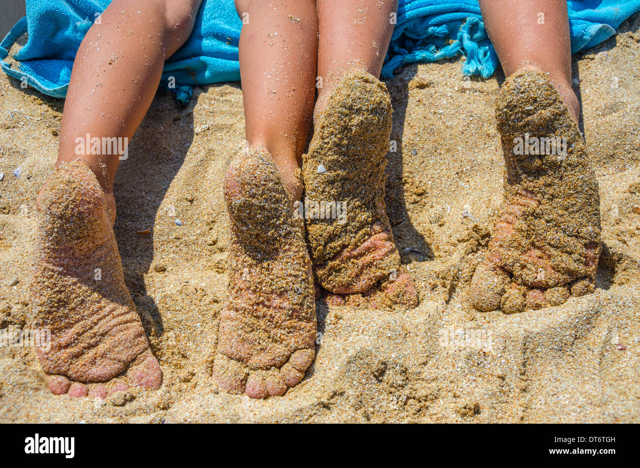 Human feet beach hi-res stock photography and images - Alamy