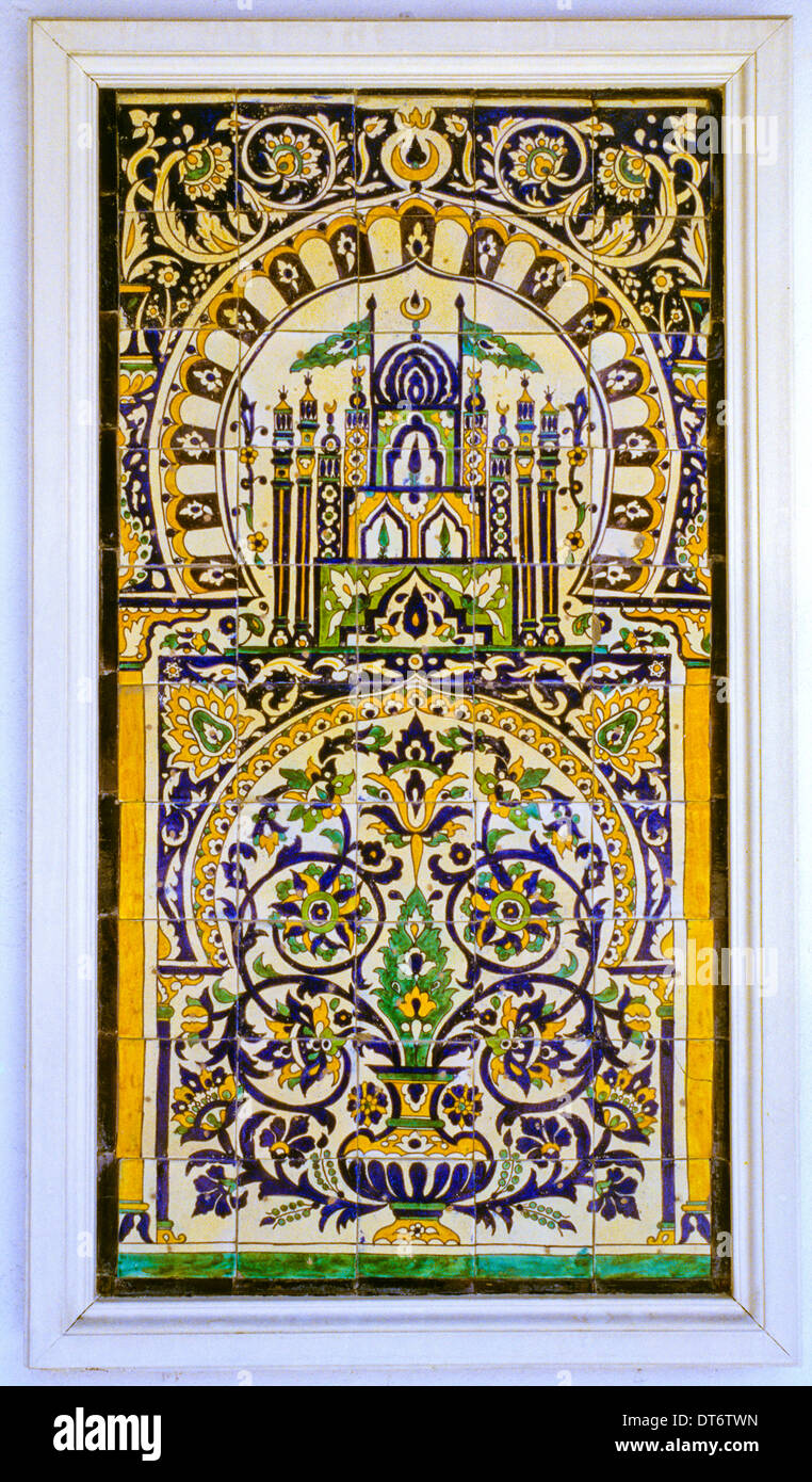 Tunisia tile islamic arab art High Resolution Stock Photography and ...