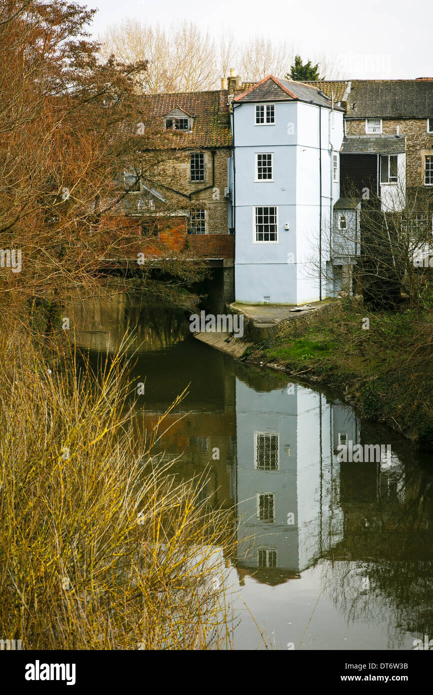 Shops and businesses in the Market Town of Frome, built on the bridge ...