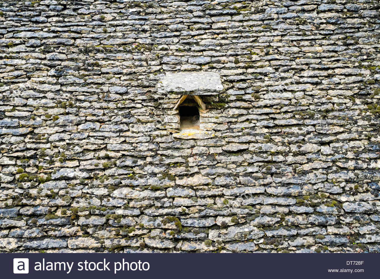 Old Stone Tiled Roof High Resolution Stock Photography and Images - Alamy
