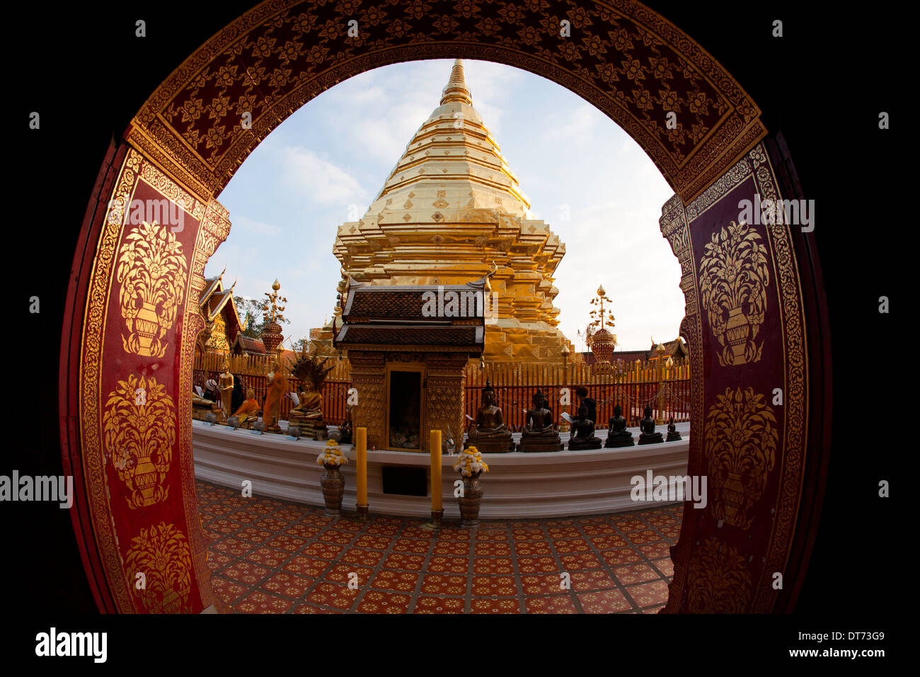 Archway temple hi-res stock photography and images - Alamy